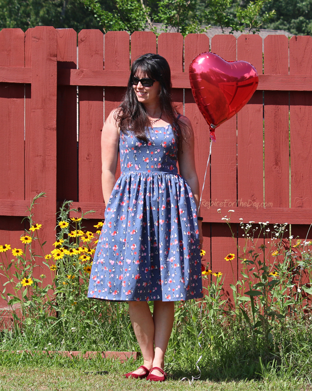 The Summer Girl Sundress in a B6453 – Rejoice for the Day